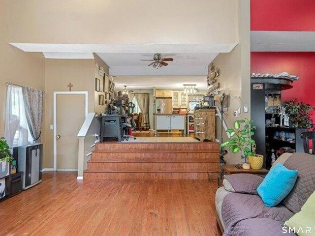 house with 3 bedroom, Naugatuck CT DS104115741