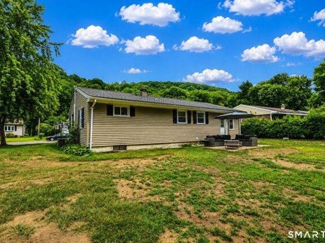 house with 3 bedroom, Naugatuck CT ES104116816