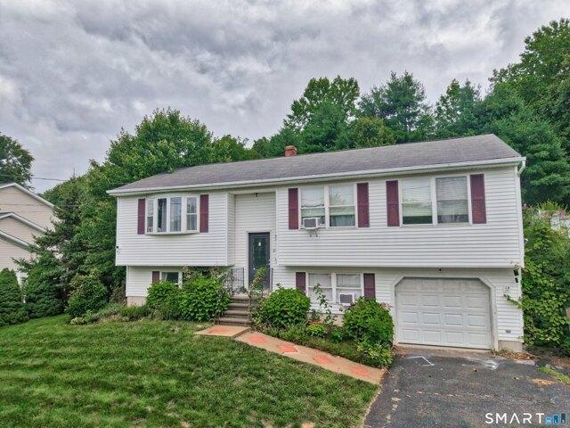 house with 3 bedroom, Naugatuck CT ES105172959