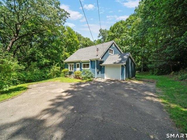 house with 3 bedroom, Naugatuck CT ES105233527