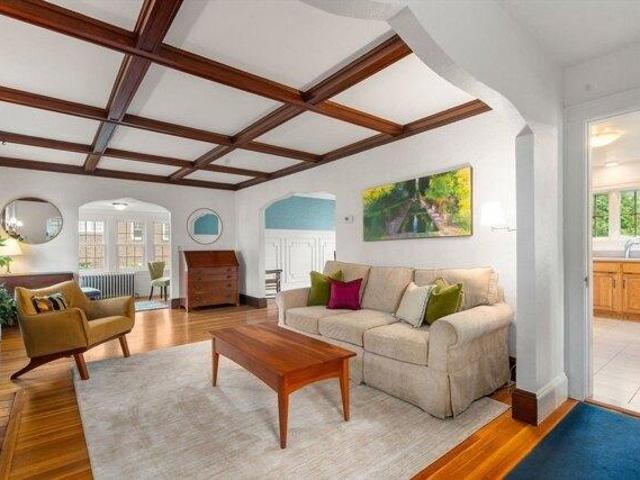 house with 3 bedroom, Newton MA DS103222663