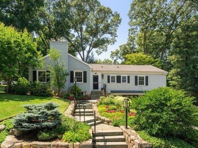 house with 3 bedroom, Newton MA DS104042564