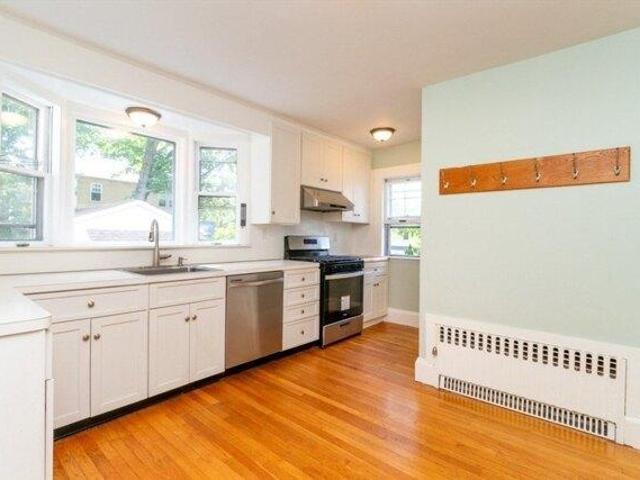 house with 3 bedroom, Newton MA DS104113433