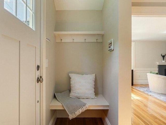 house with 3 bedroom, Newton MA ES103432879