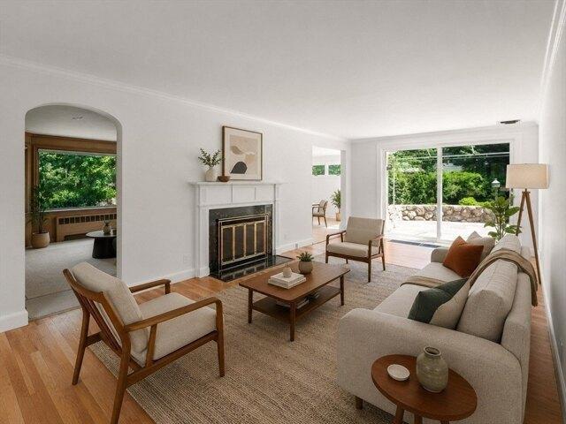 house with 3 bedroom, Newton MA ES103434318