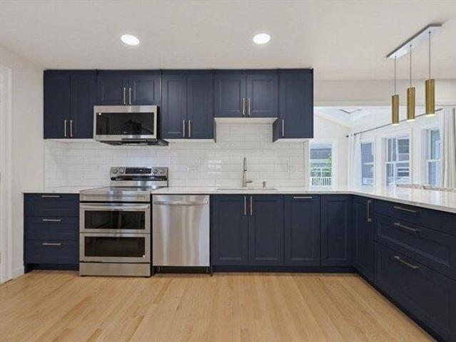 house with 3 bedroom, Newton MA ES103439476