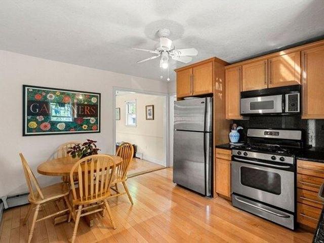 house with 3 bedroom, Newton MA ES103189106