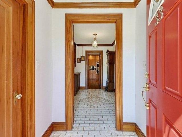 house with 3 bedroom, Newton MA ES105080428