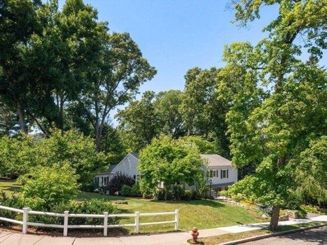 house with 3 bedroom, Newton MA ES105082463