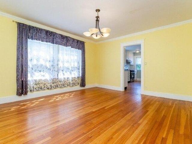 house with 3 bedroom, Newton MA ES105144441
