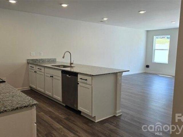 house with 3 bedroom, Newton NC ES103605441