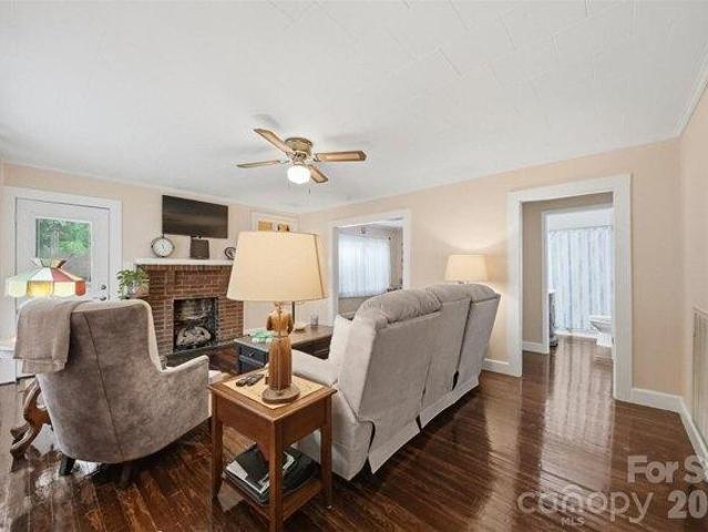 house with 3 bedroom, Newton NC ES104908129