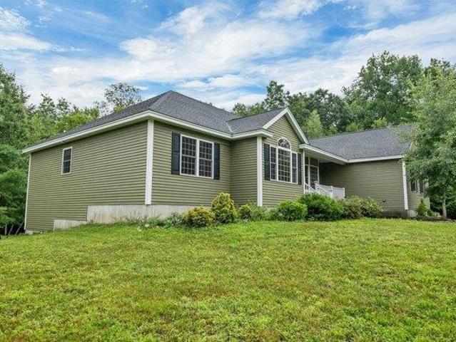 house with 3 bedroom, Newton NH ES105279559