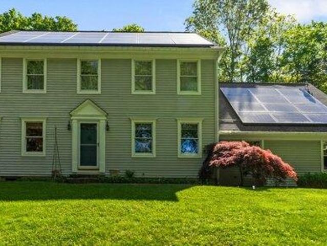 house with 3 bedroom, Newtown CT DLS102777152