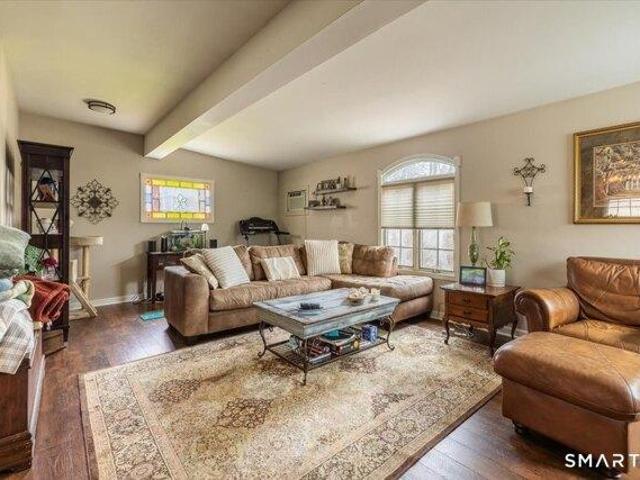 house with 3 bedroom, Newtown CT DS102154615