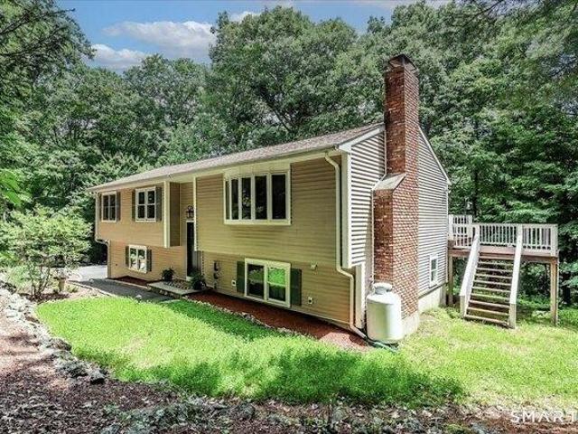 house with 3 bedroom, Newtown CT ES104077827
