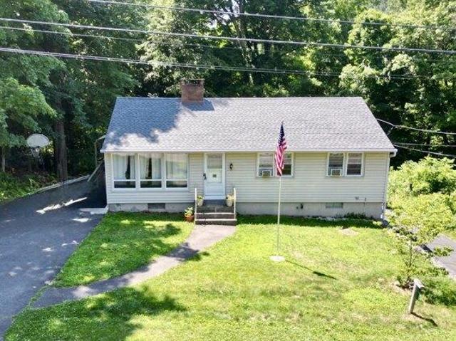 house with 3 bedroom, Newtown CT ES104831937