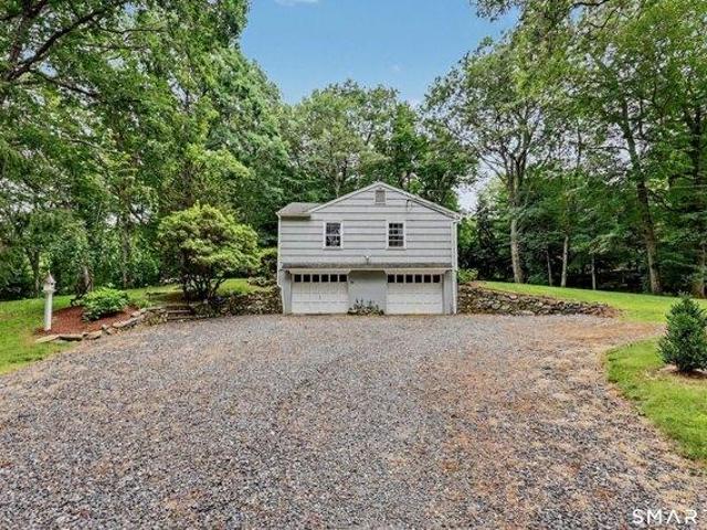 house with 3 bedroom, Newtown CT ES104920894