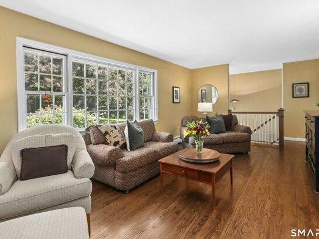 house with 3 bedroom, Newtown CT ES105124071