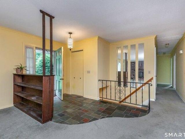 house with 3 bedroom, Newtown CT ES105140691
