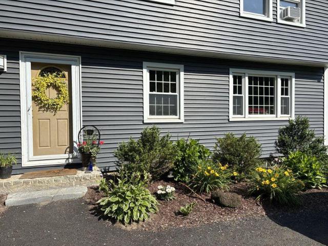 house with 3 bedroom, Newtown CT ES100973652