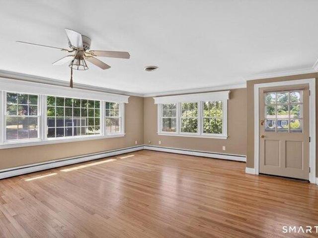 house with 3 bedroom, Newtown CT ES103605431