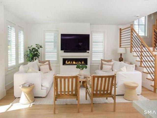 house with 3 bedroom, New Canaan CT ES103071625