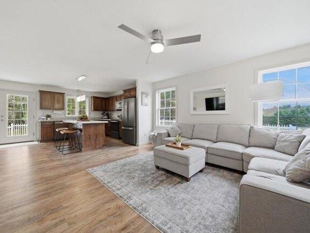 house with 3 bedroom, New Boston NH ES104010660