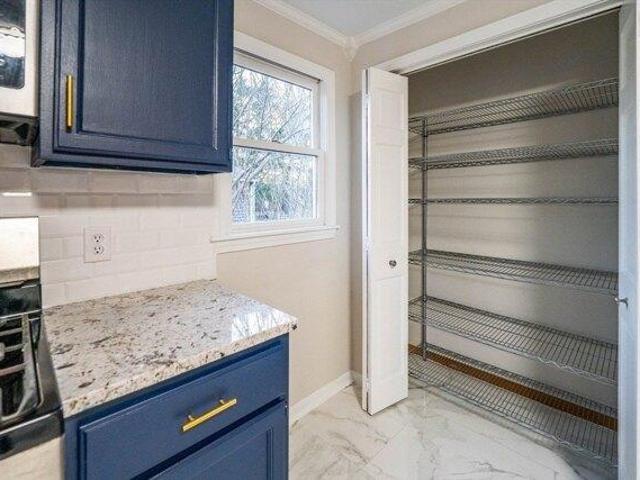 house with 3 bedroom, New Bedford MA DS102372382