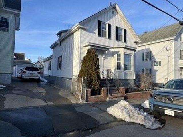 house with 3 bedroom, New Bedford MA DS102444952