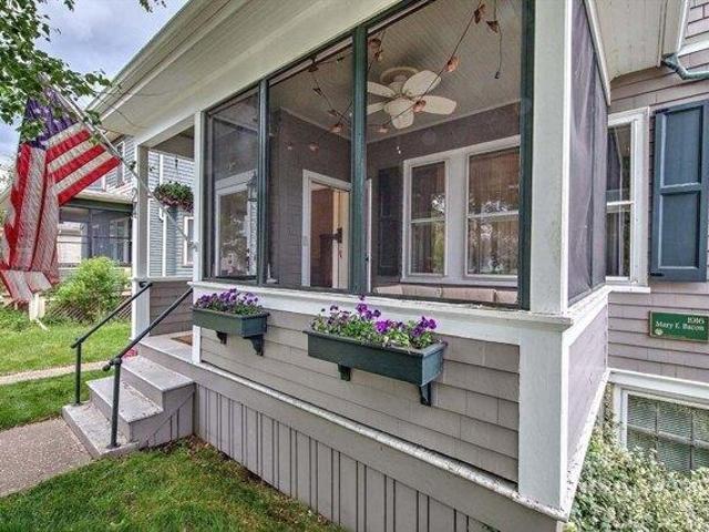 house with 3 bedroom, New Bedford MA DS103035569