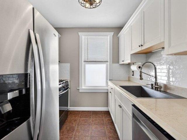 house with 3 bedroom, New Bedford MA DS104042182