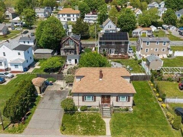 house with 3 bedroom, New Bedford MA ES103020686