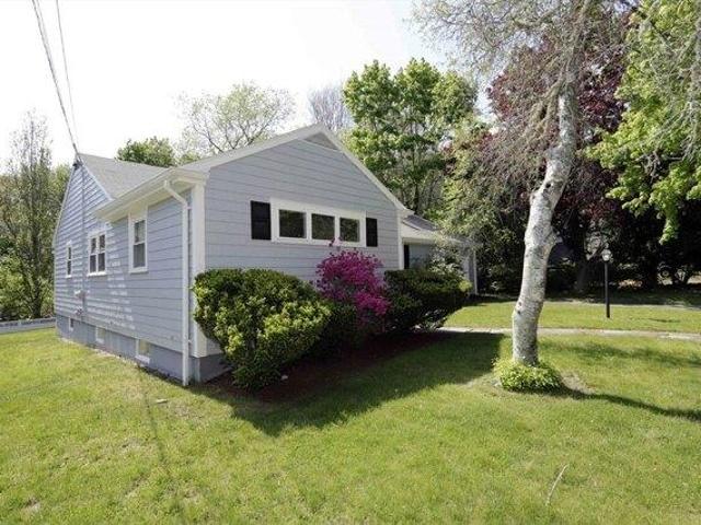 house with 3 bedroom, New Bedford MA ES103496123