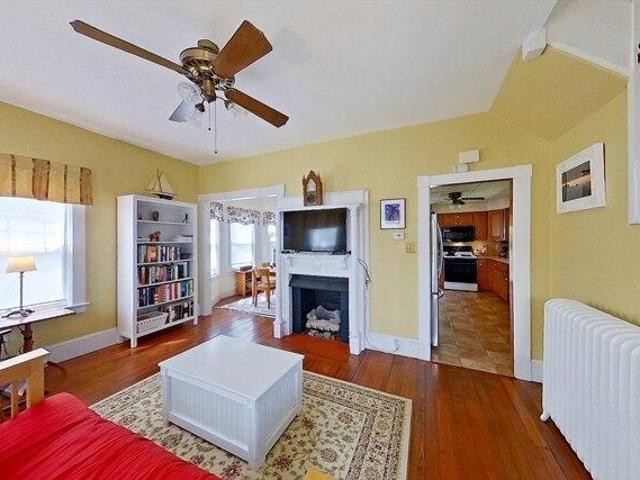 house with 3 bedroom, New Bedford MA ES103431180