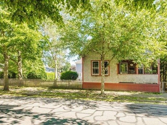 house with 3 bedroom, New Bedford MA ES103434290