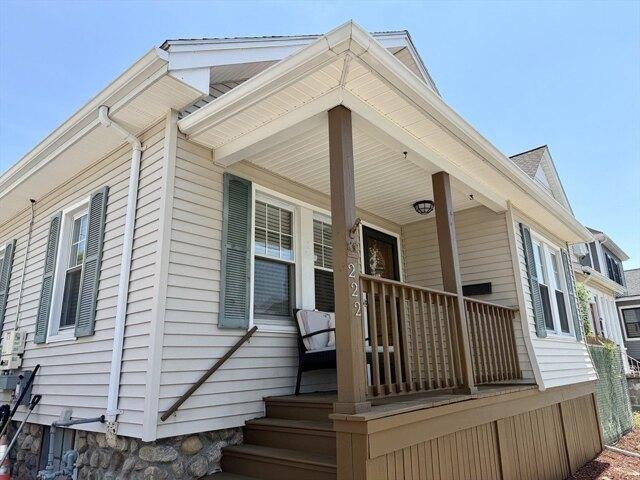 house with 3 bedroom, New Bedford MA ES103434709