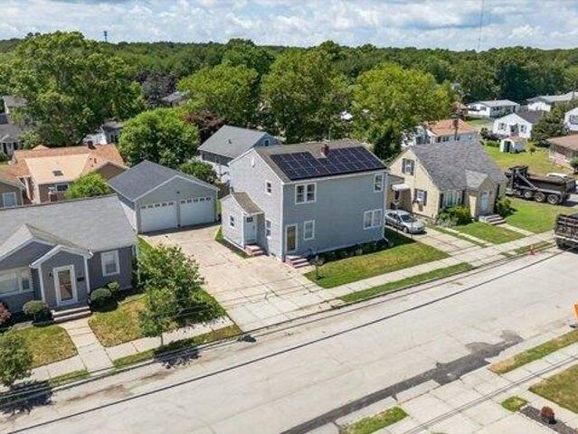 house with 3 bedroom, New Bedford MA ES103886356