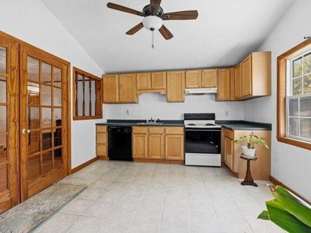 house with 3 bedroom, New Bedford MA ES103806851
