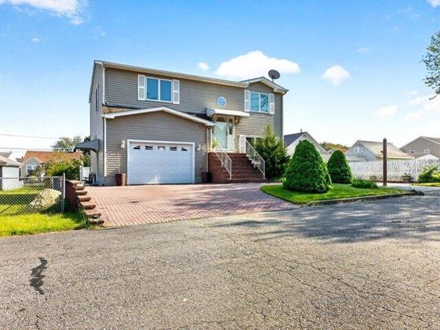 house with 3 bedroom, New Bedford MA ES103807149