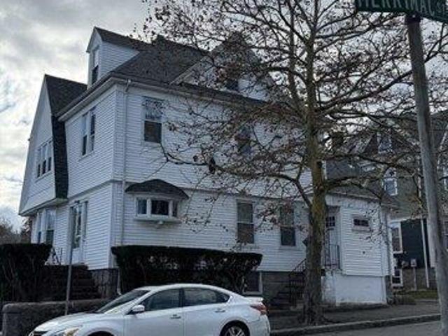house with 3 bedroom, New Bedford MA ES104299339