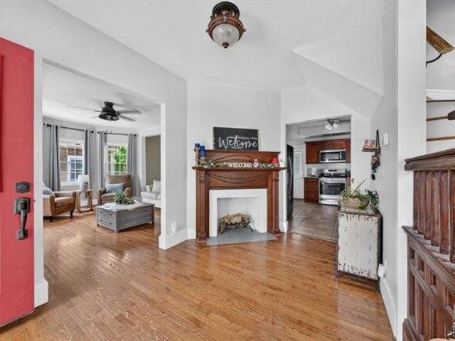house with 3 bedroom, New Bedford MA ES104299438