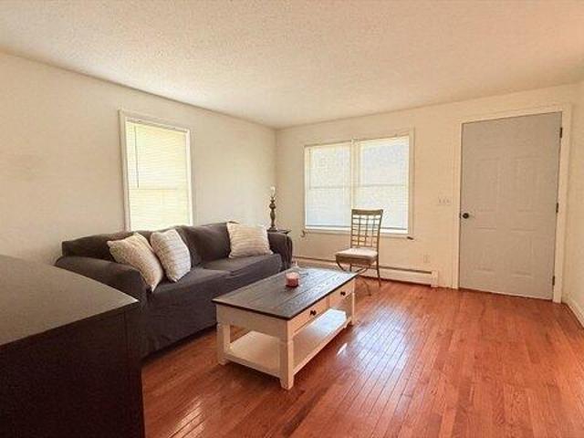 house with 3 bedroom, New Bedford MA ES104833085