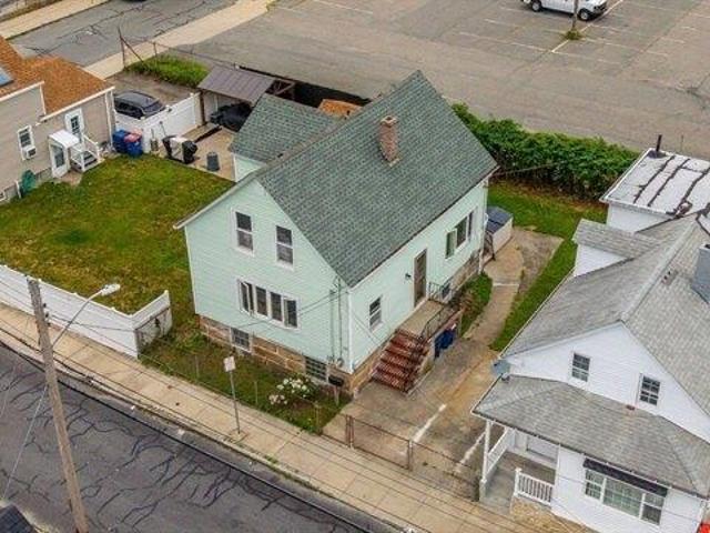 house with 3 bedroom, New Bedford MA ES105080004