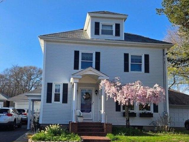 house with 3 bedroom, New Bedford MA ES105082421