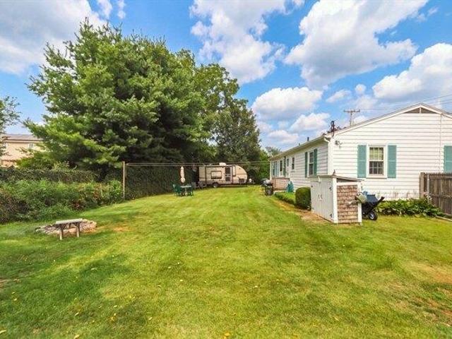 house with 3 bedroom, New Bedford MA ES105095968