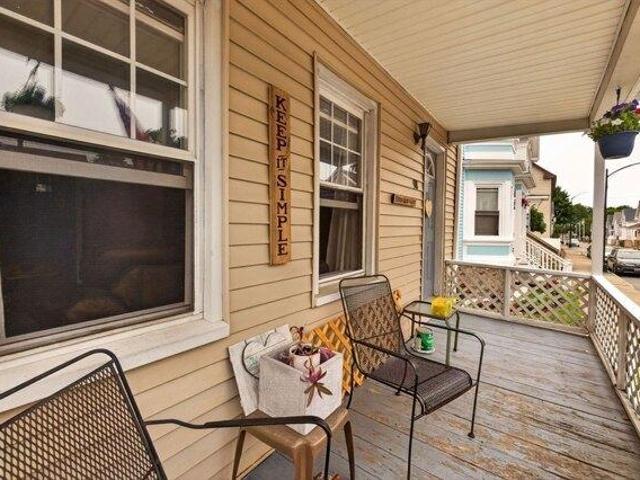 house with 3 bedroom, New Bedford MA ES105106197