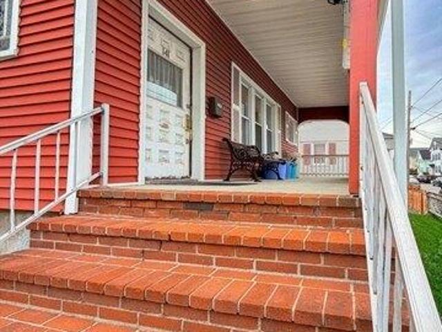house with 3 bedroom, New Bedford MA ES105108673