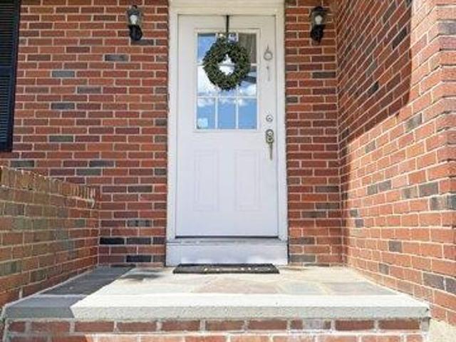 house with 3 bedroom, New Britain CT DLS103072299