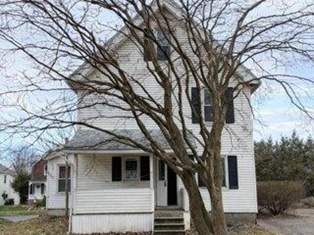 house with 3 bedroom, New Britain CT DS102345568